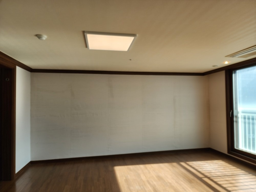 용인 흥덕파밀리에 도배 | 경기도 수원시 권선구 탑동 | 미장/타일/도배/도장 | 당근 비즈 소식