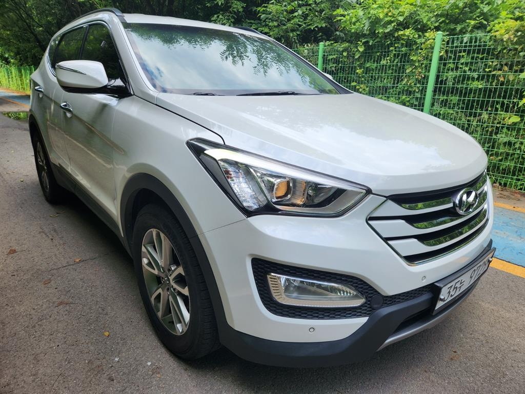 2014 현대 싼타페(DM) 디젤 R2.2 4WD 프리미엄 1,090만원 중고차 이 차는 편안하고 안전한 주행 경 - 경기도 수원시 장안구 정자동 | 비즈프로필