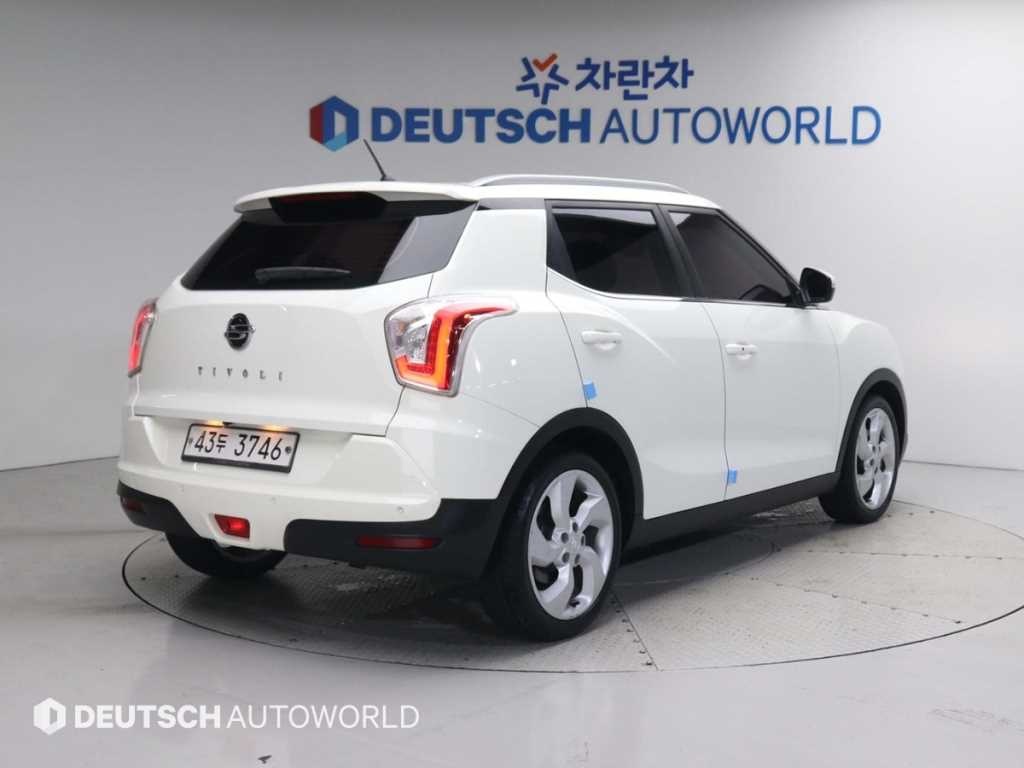 2015 KG모빌리티(쌍용) 티볼리 가솔린 2WD LX 고급형 1,090만원 중고차 실내 공간과 편의성을 놓칠 수 - 경기도 용인시 기흥구 상갈동 | 비즈프로필