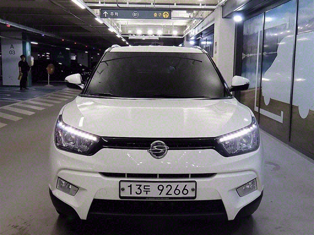 2015 KG모빌리티(쌍용) 티볼리 가솔린 2WD LX 고급형 1,020만원 중고차 중고차지만, 최신 기술과 스타 - 경기도 화성시 새솔동 | 비즈프로필