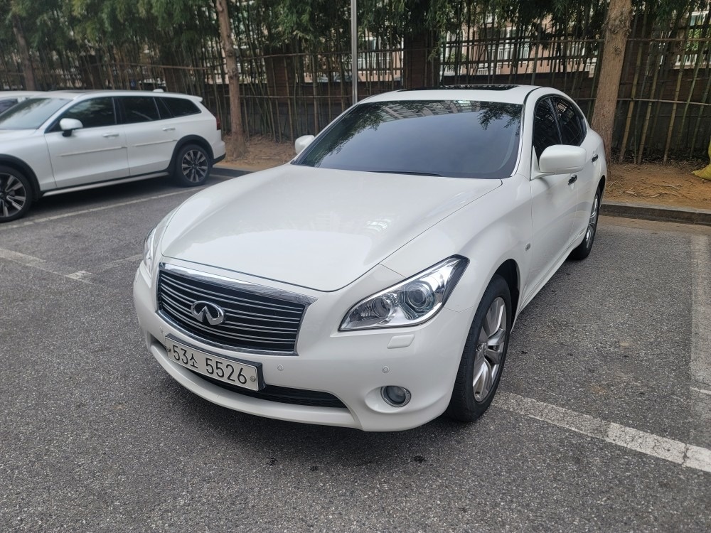 M Y51 3.7 AWD (333마력) | 동림동 | 당근 중고차