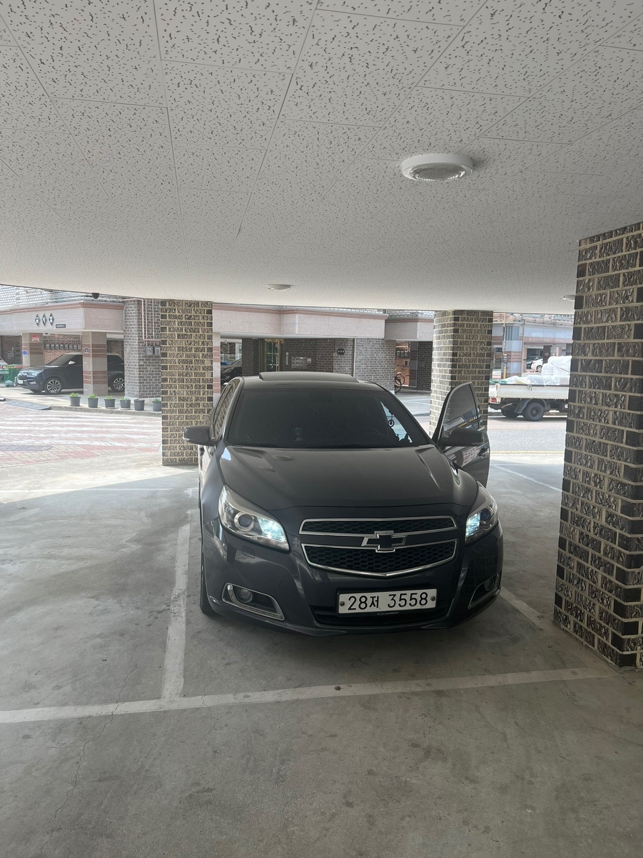 말리부 V300 2.0 LPI FWD (장애인) LTZ 디럭스팩 블랙휠 | 덕진동2가 | 당근 중고차