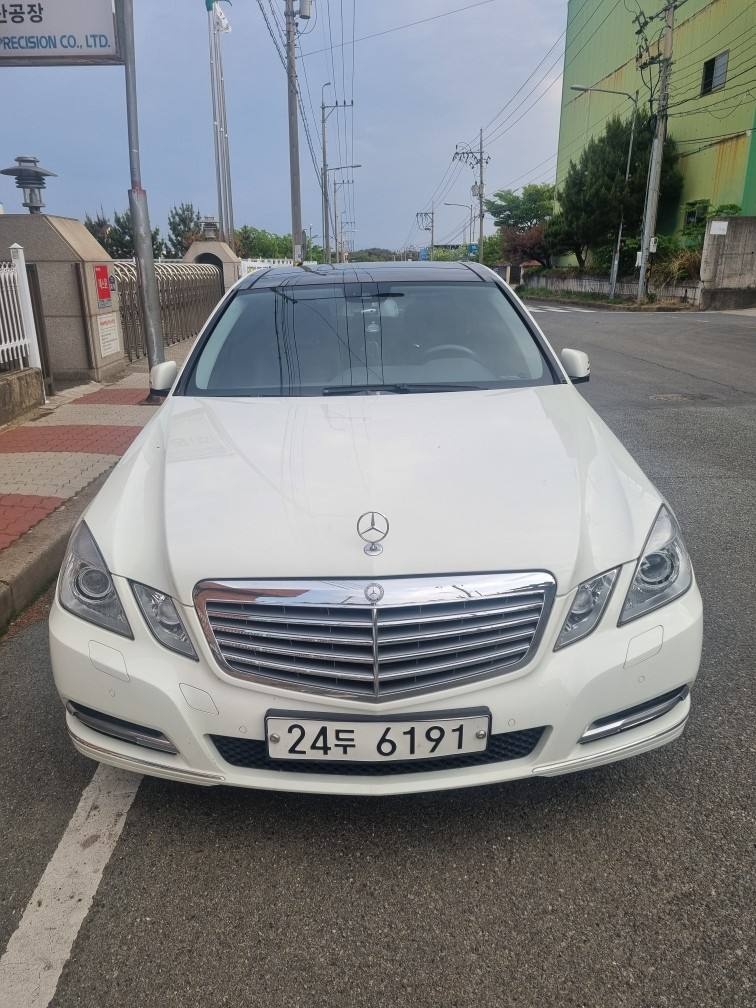 E 클래스 W212 E300 후기형 (252마력)엘레강스 | 천북면 | 당근 중고차