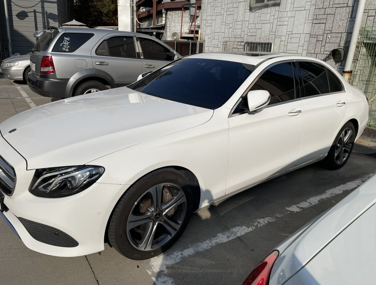 E 클래스 W213 E200 전기형 (211마력)아방가르드 | 금호2.3가동 | 당근 중고차