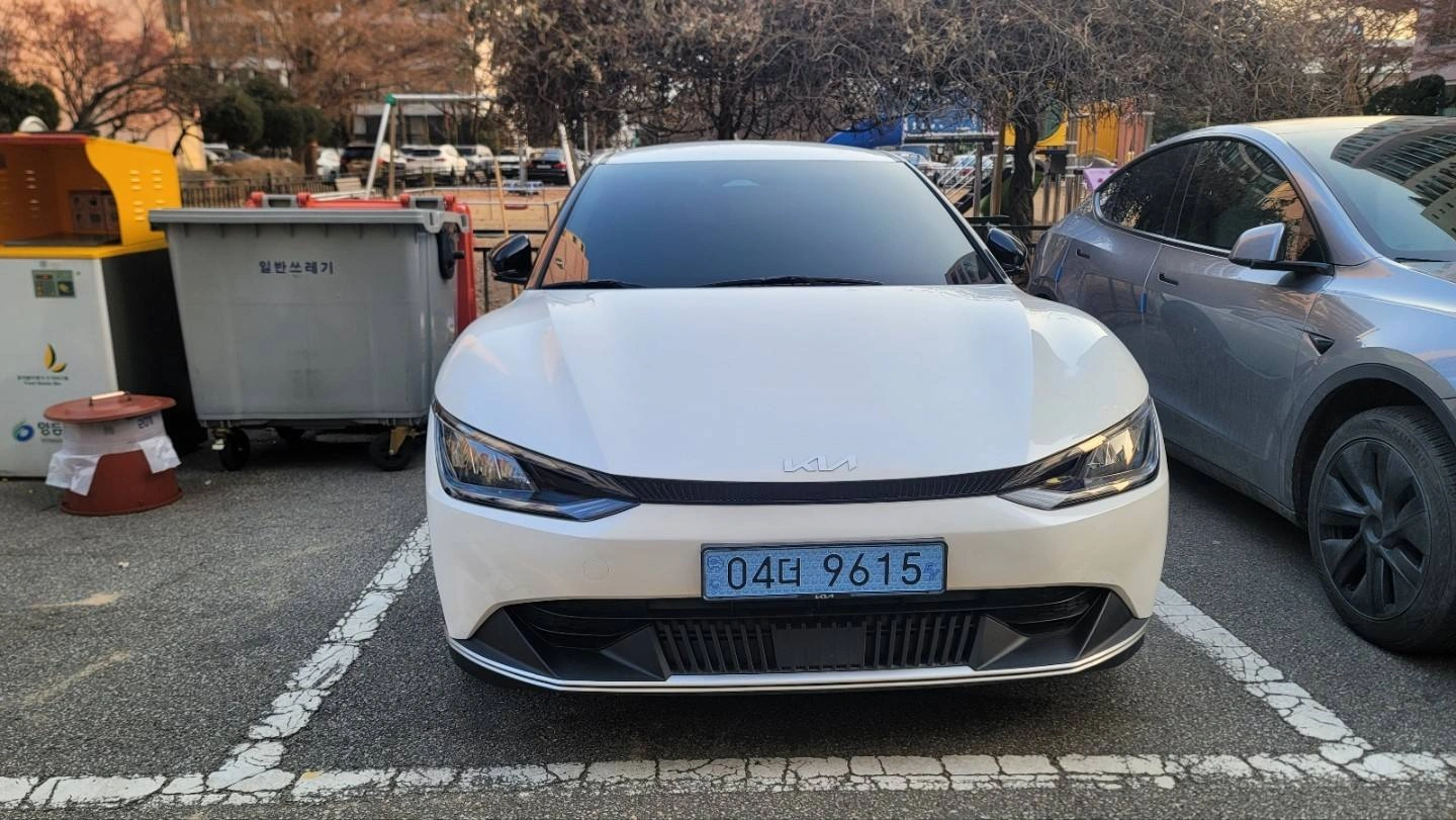 EV6 CV BEV(스탠다드/58.0kWh) RWD 에어(370km) | 여의도동 | 당근 중고차