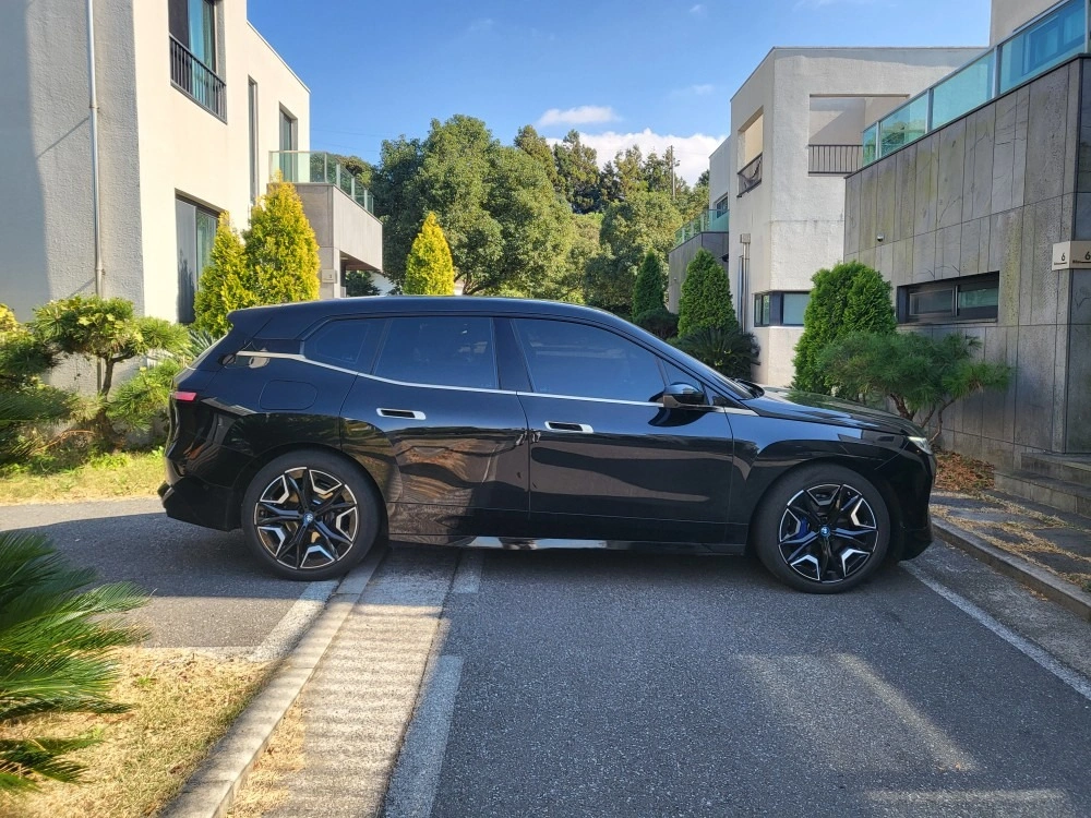 iX i20 40 xDrive (76.6kWh) (326마력)퍼스트 에디션 | 애월읍 | 당근 중고차
