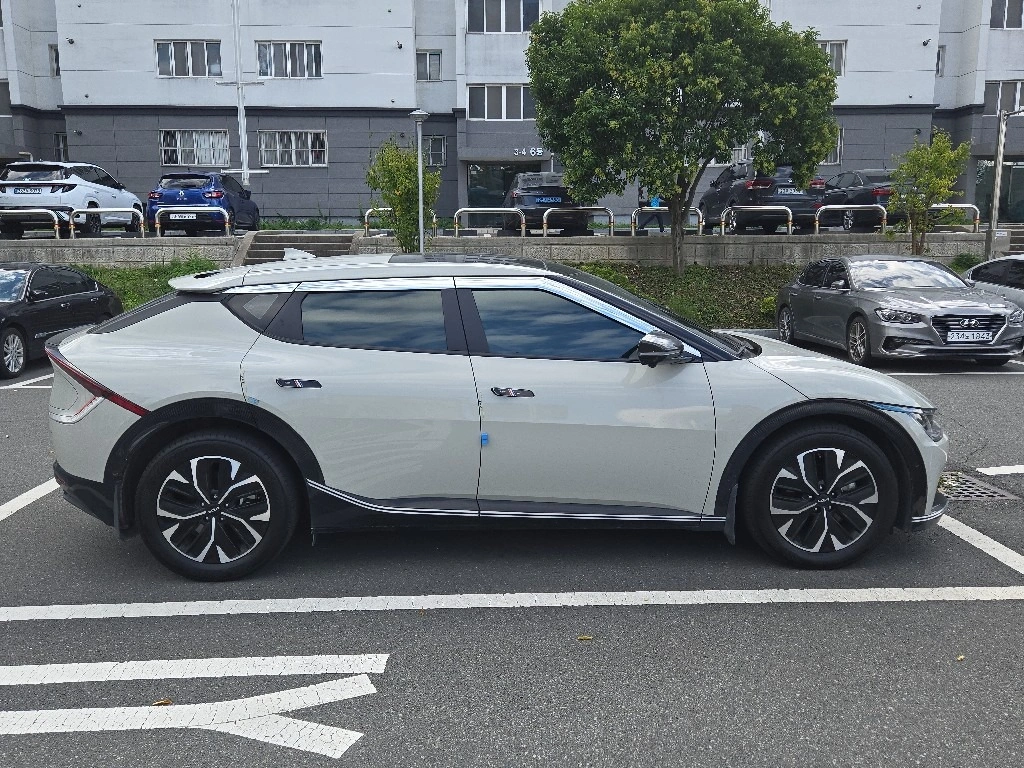 EV6 CV BEV(롱레인지/77.4kWh) RWD 어스(470km) | 서초4동 | 당근 중고차