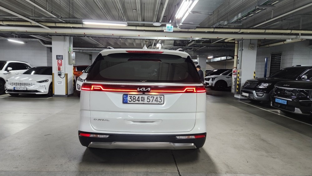 카니발 4세대 KA4 7인승(디젤 리무진) FWD 시그니처 | 서초4동 | 당근 중고차