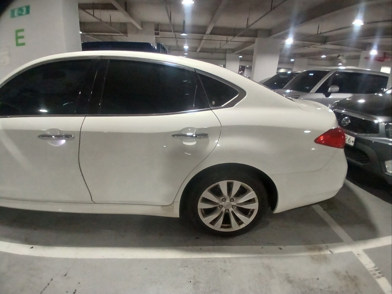 M Y51 3.7 RWD (333마력) | 시흥동 | 당근 중고차