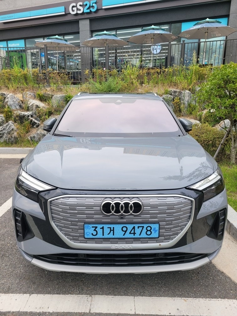 Q4 e-tron BEV(82kWh) RWD 40 (386km) | 서초4동 | 당근 중고차
