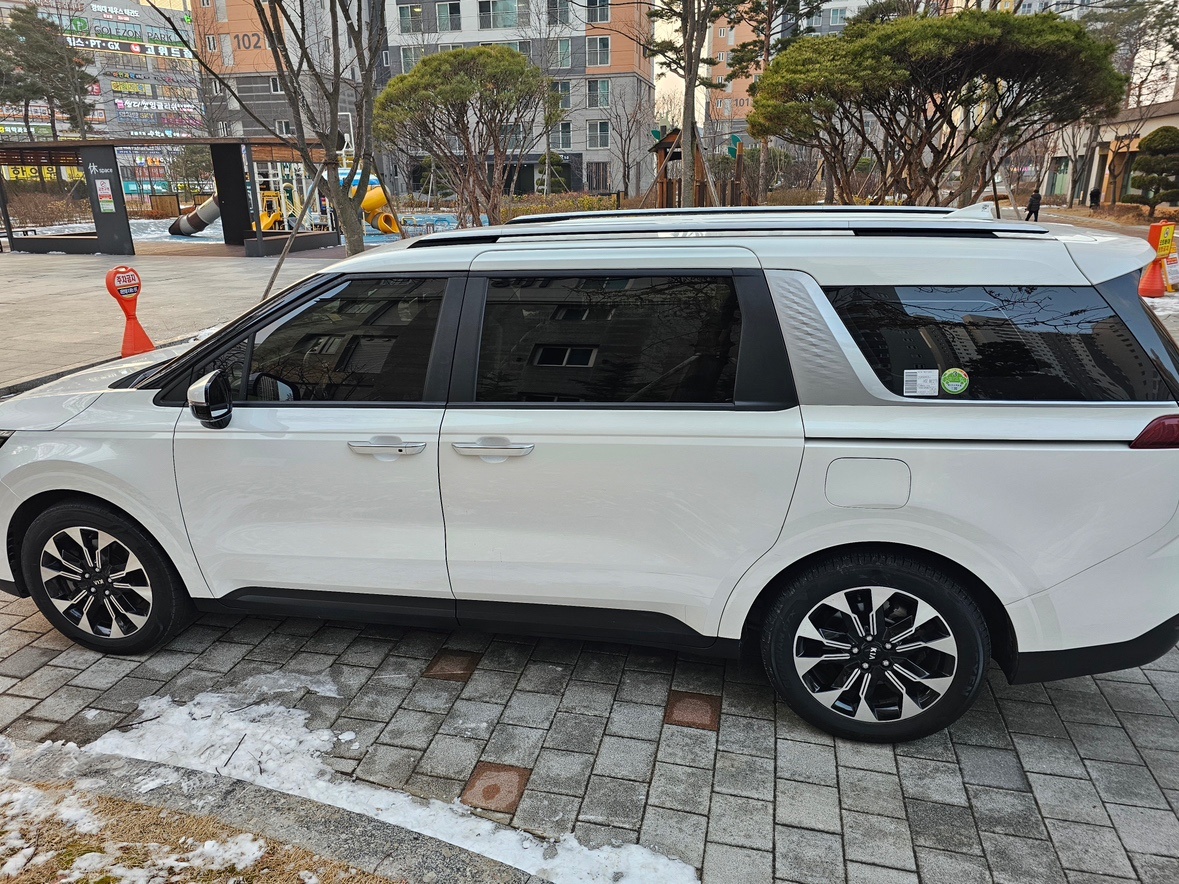 카니발 4세대 KA4 9인승(디젤 2.2) FWD 프레스티지 | 서초4동 | 당근 중고차