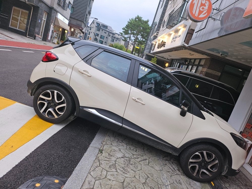 QM3 디젤 1.5 2WD LE | 비전동 | 당근 중고차