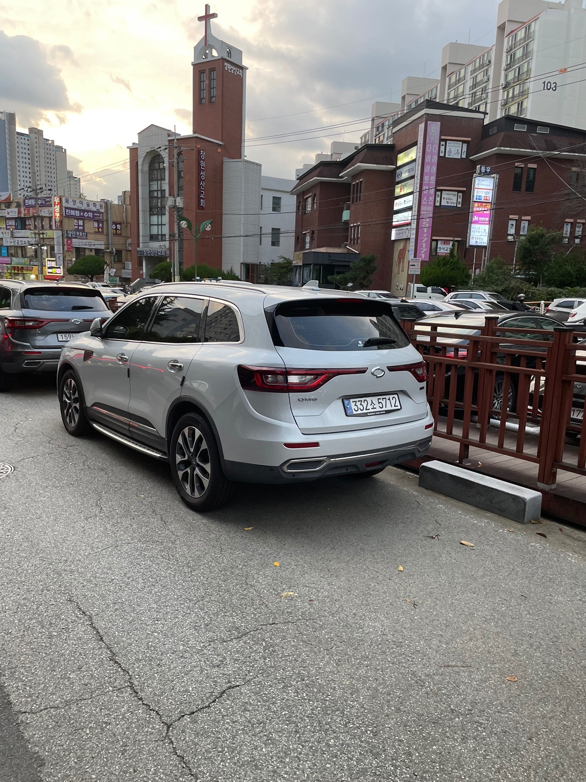 QM6 HZG 5인승(가솔린 2.0) FWD RE 시그니처 | 서초4동 | 당근 중고차