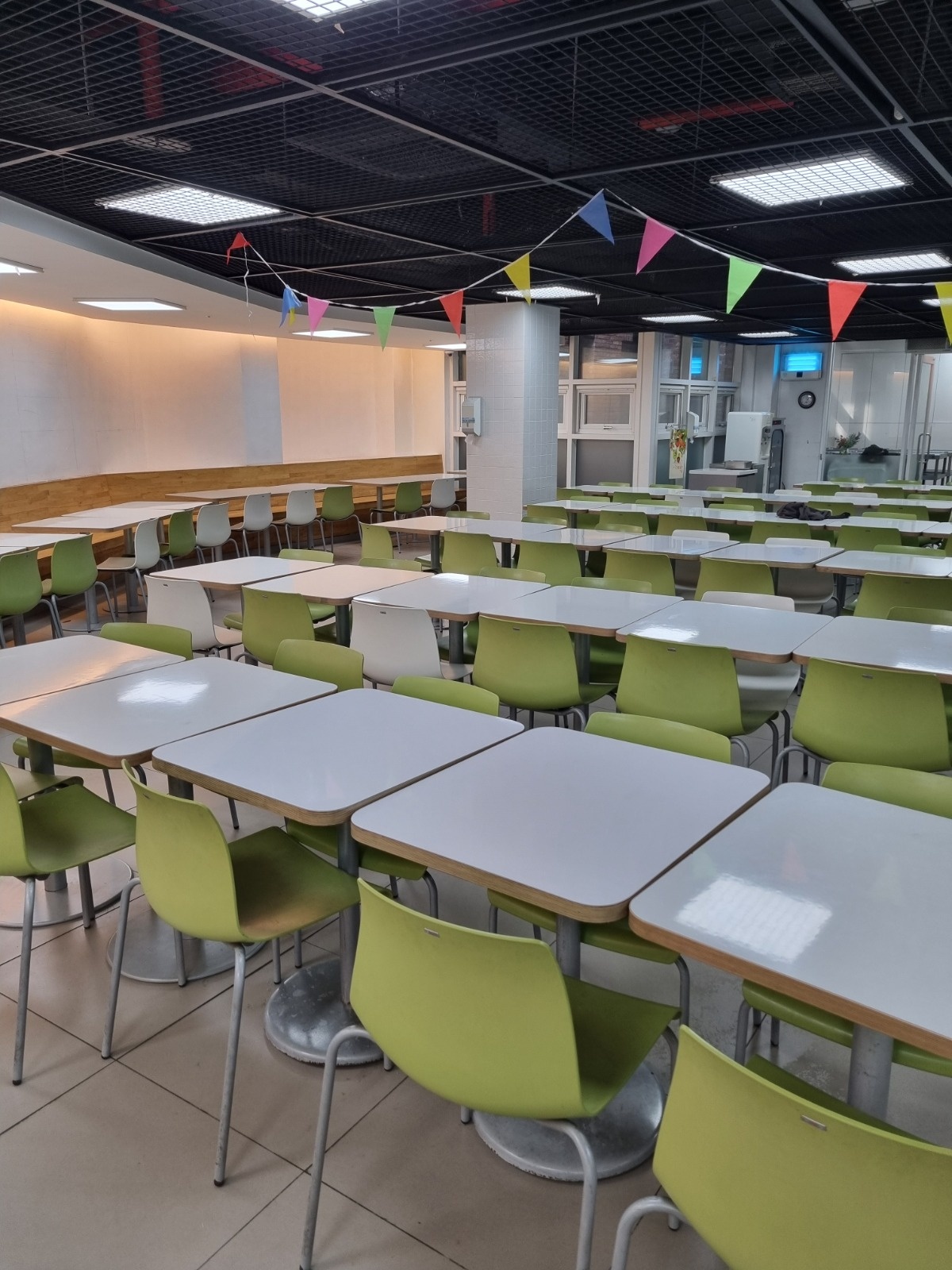 구내식당 직원 구인합니다.(주5일) - 서울특별시 강동구 암사동 | 당근알바