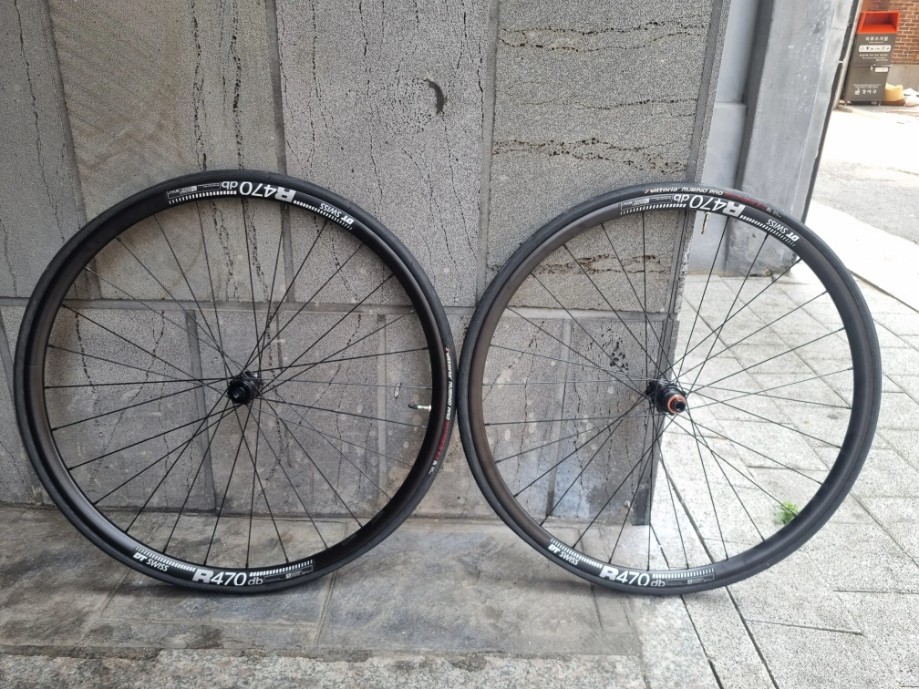 DT SWISS R470 디스크... | 당근 중고거래
