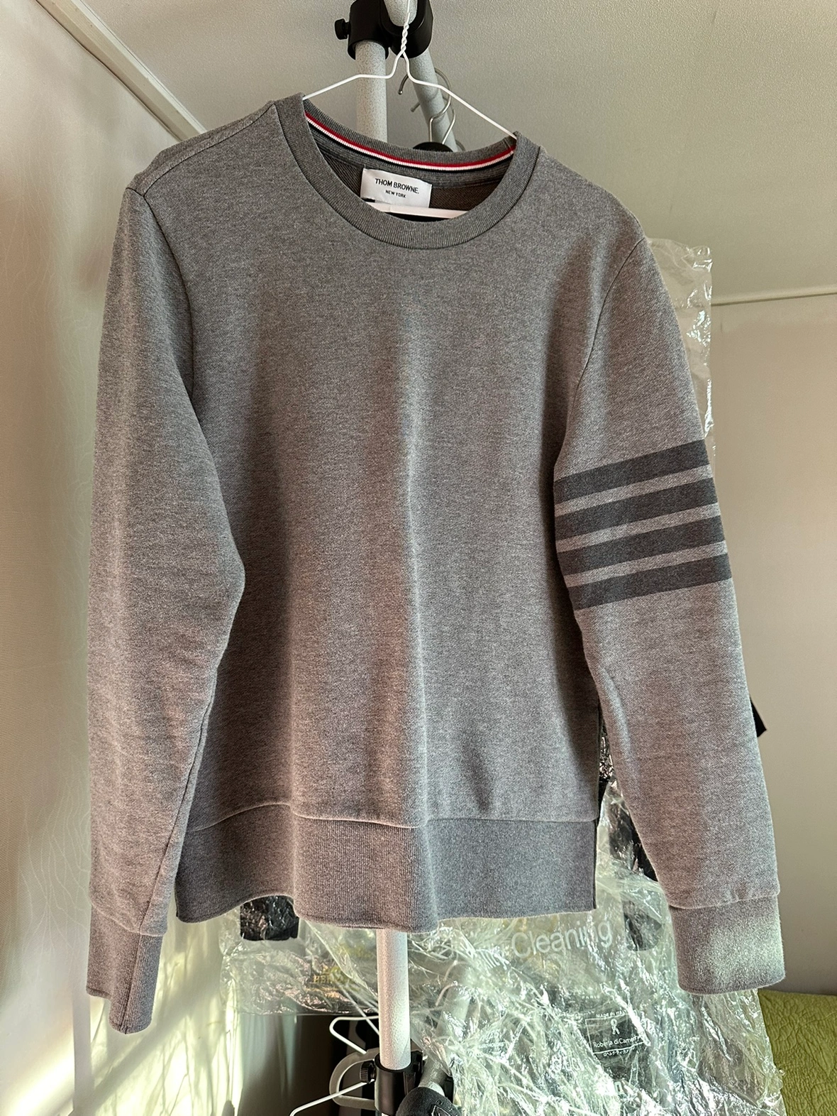 톰브라운 23FW 4바 니트 맨투맨 팝니다 | 감만동 | 남성패션/잡화 | 당근 중고거래