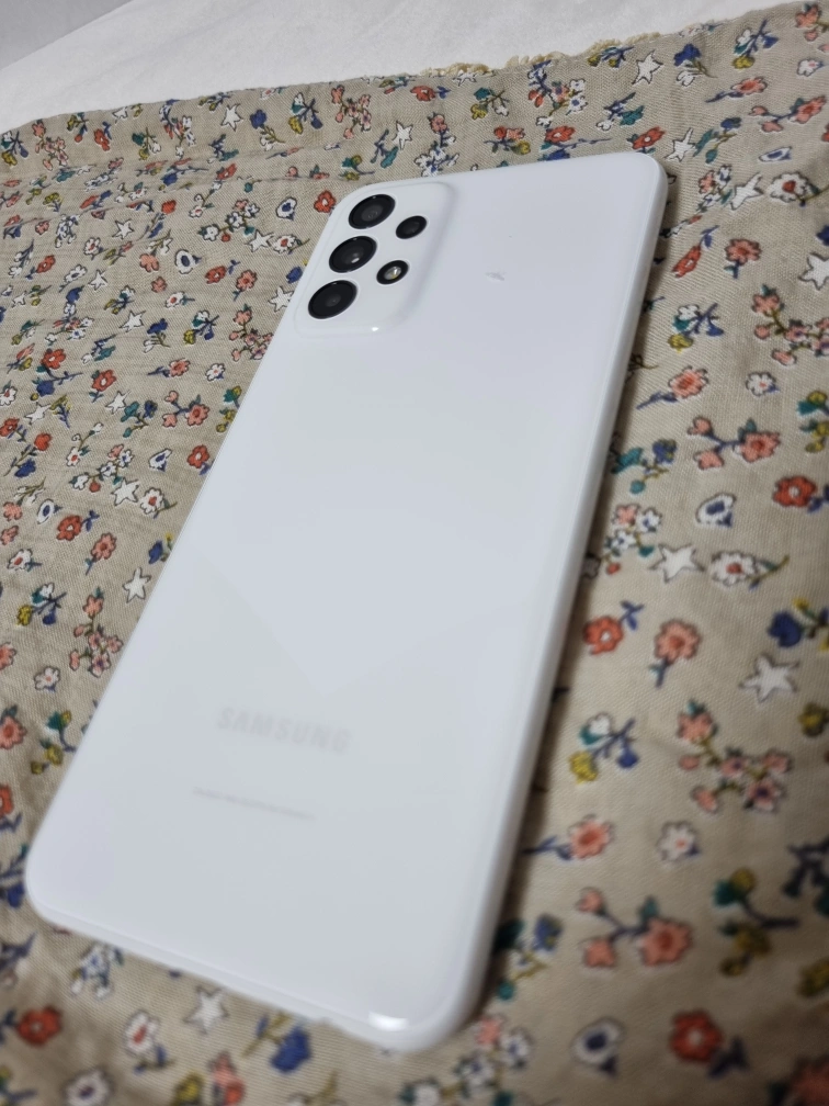 갤럭시 A23 화이트 128G ... | 당근 중고거래
