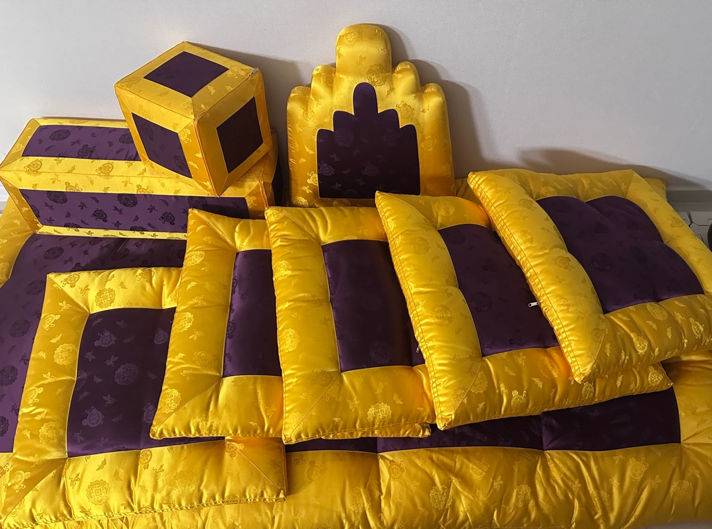 자미온 보료이불 등받이, 방석5개, 장침, 단침 | 해양동 | 생활/주방 | 당근 중고거래