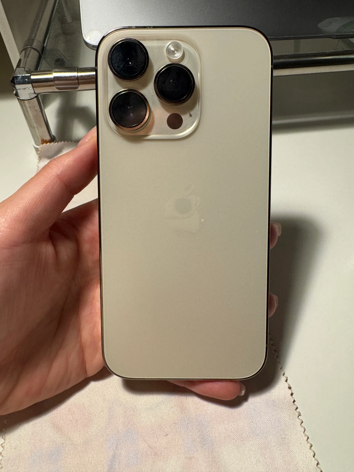 아이폰14pro 골드 256기가(배터리95%) | 용강동 | 디지털기기 | 당근 중고거래