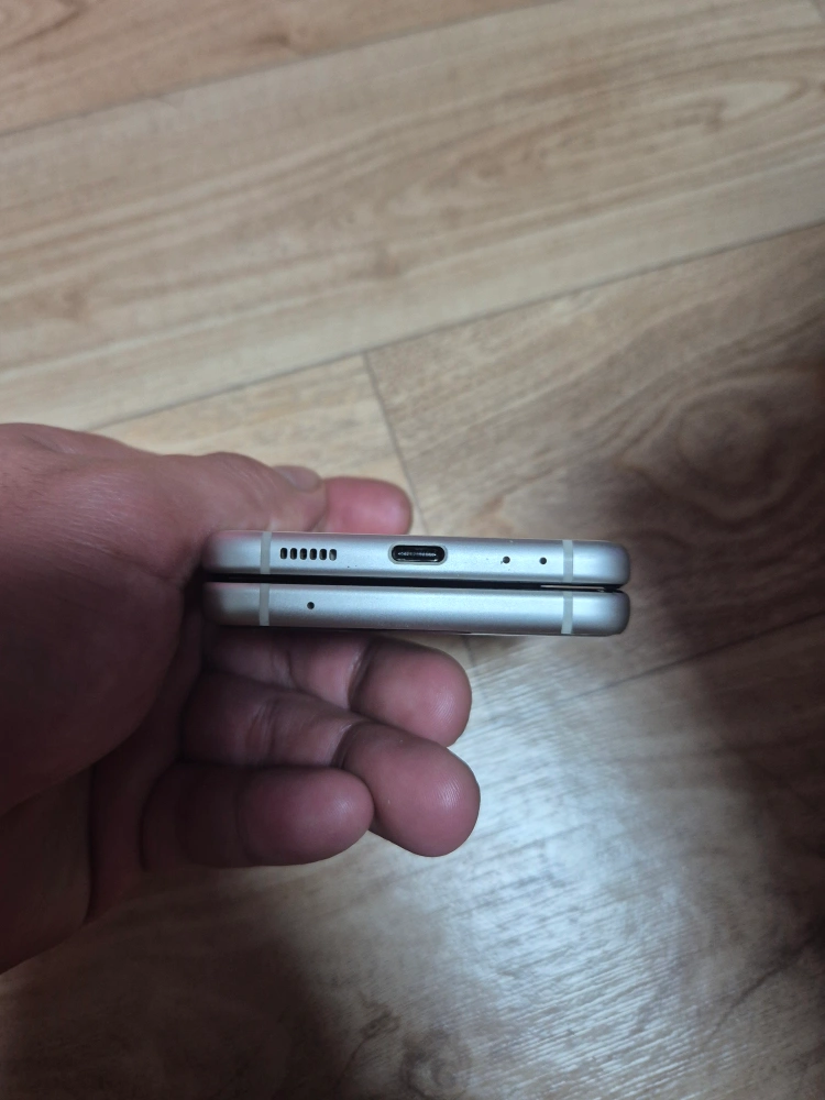 제트플립3 256g 크림 | 당근 중고거래