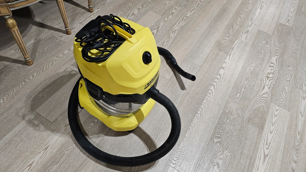 카쳐 건습식 청소기 WD4 프리미엄 | 생활가전 | 당근 중고거래