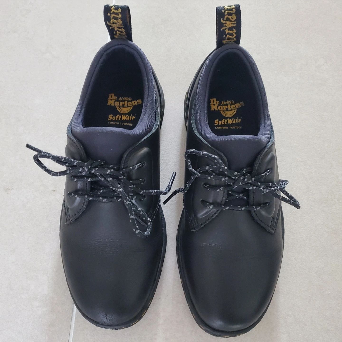 닥터마틴 솔라리스 uk3 220 / 반택포함 | 성내3동 | 여성잡화 | 당근 중고거래