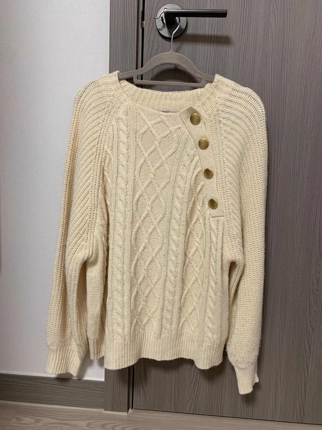아이보리 니트 | 송도3동 | 여성의류 | 당근 중고거래