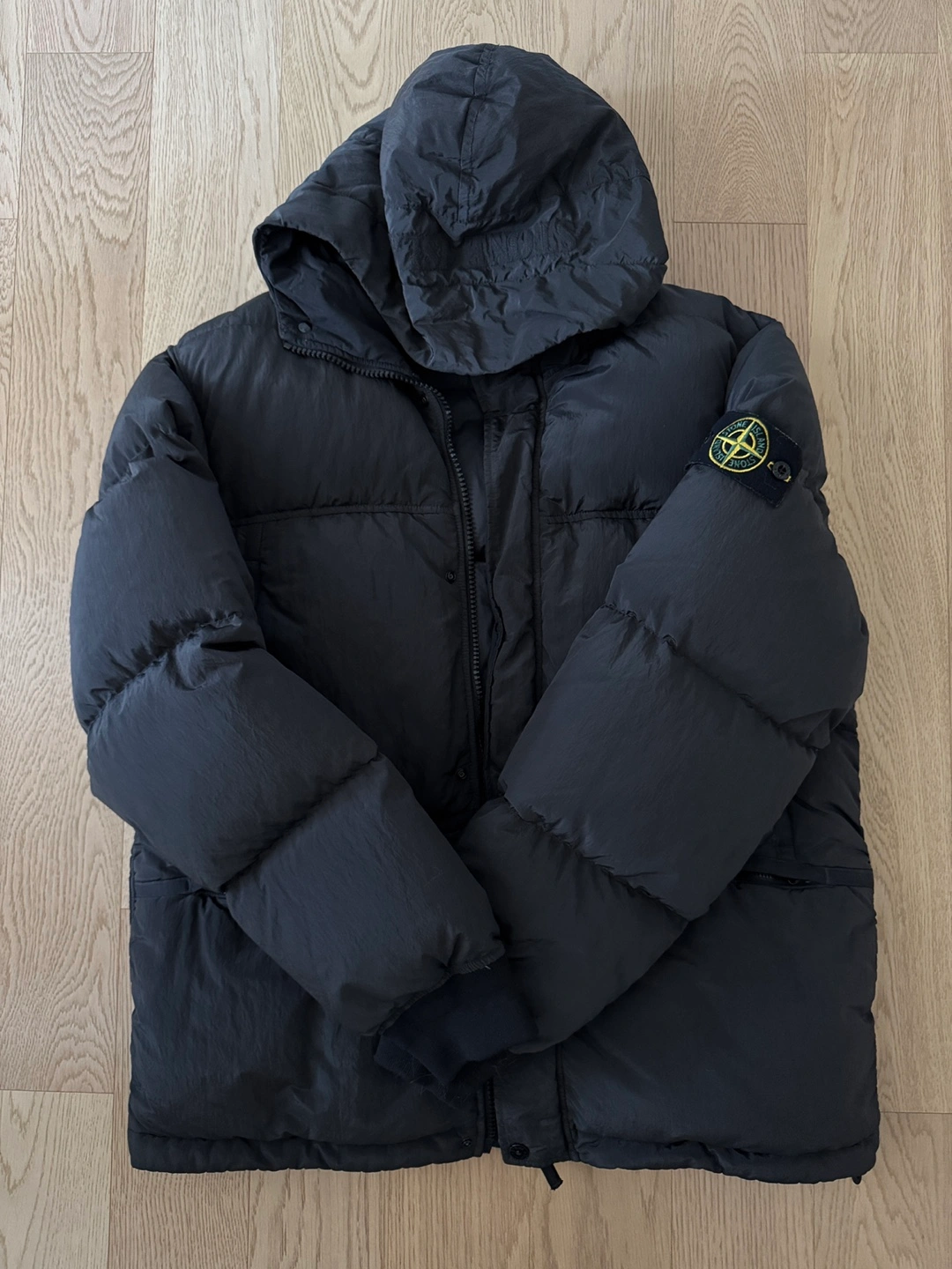 [L] 21FW 스톤아일랜드 나일론메탈 패딩 차콜 | 반포동 | 남성패션/잡화 | 당근 중고거래