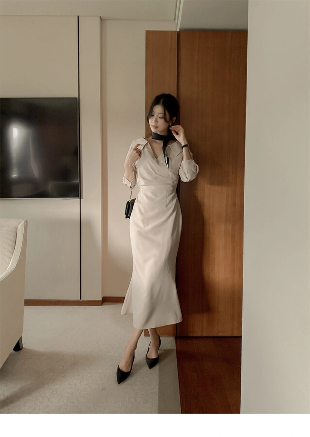 하객룩 베이지 달리호텔 카라 브이넥 랩 셔링 슬림 A라인 롱원피스 | 여성의류 | 당근 중고거래