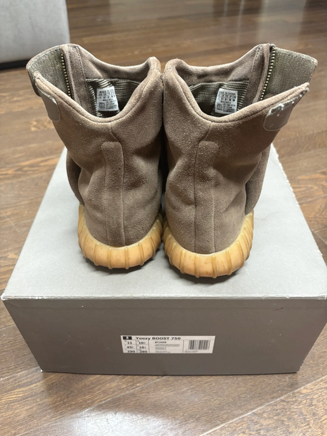 이지부스트 750 US11(290mm) 라이트브라운검솔 | 한남동 | 남성패션/잡화 | 당근 중고거래