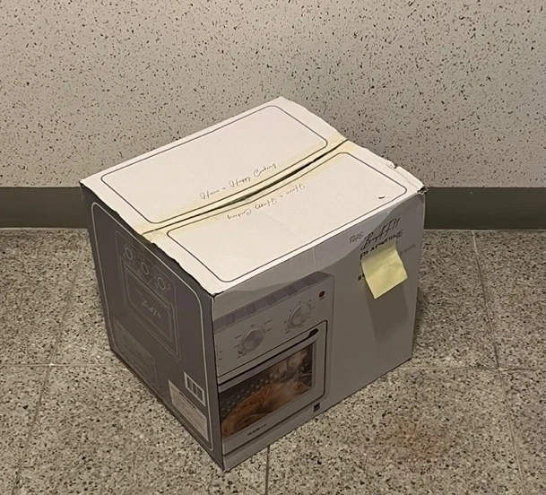 집에서 음식을 안먹어서 받은 에어프라이기 저렴하게 올려놨습니다 중4동 생활주방 당근 중고거래