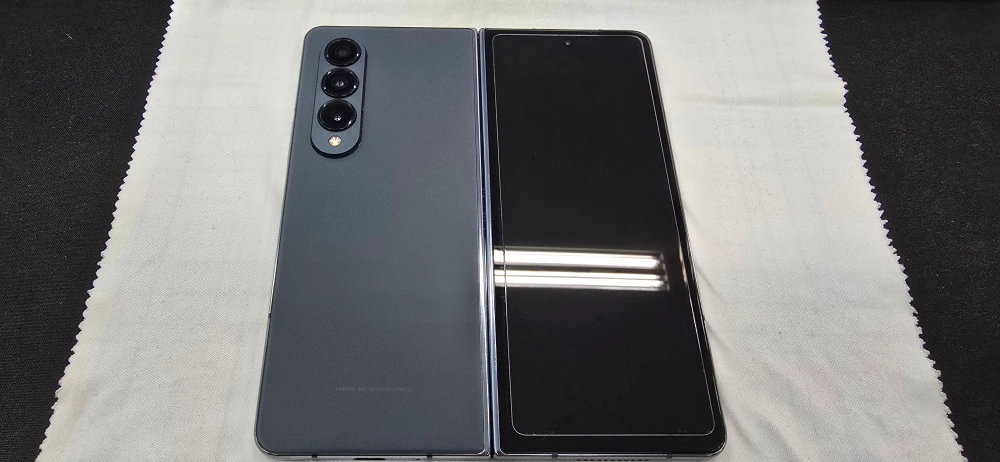 SKT Z폴드4,256G 그린 색상 판매(케이스갈이) | 신봉동 | 디지털기기 | 당근 중고거래