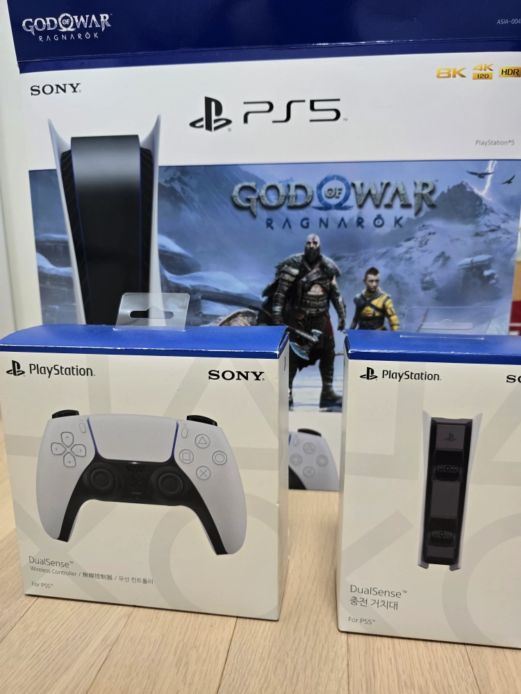 플스5 갓오브워 디스크 에디션 신공정1218A + 듀얼센스2개 + 충전독 | 취미/게임/음반 | 당근 중고거래