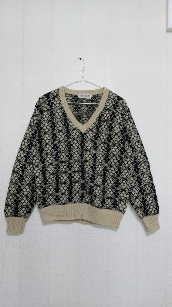 브이넥니트(1회착용) | 역삼동 | 여성의류 | 당근 중고거래