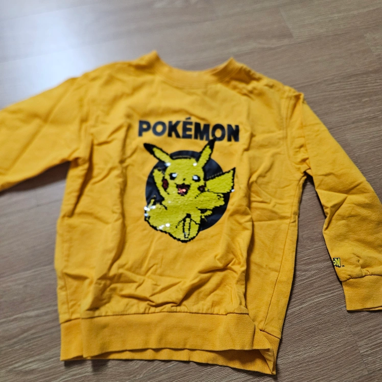 포켓몬 피카츄 스팽글 긴팔130 | 대현동 | 유아동 | 당근 중고거래