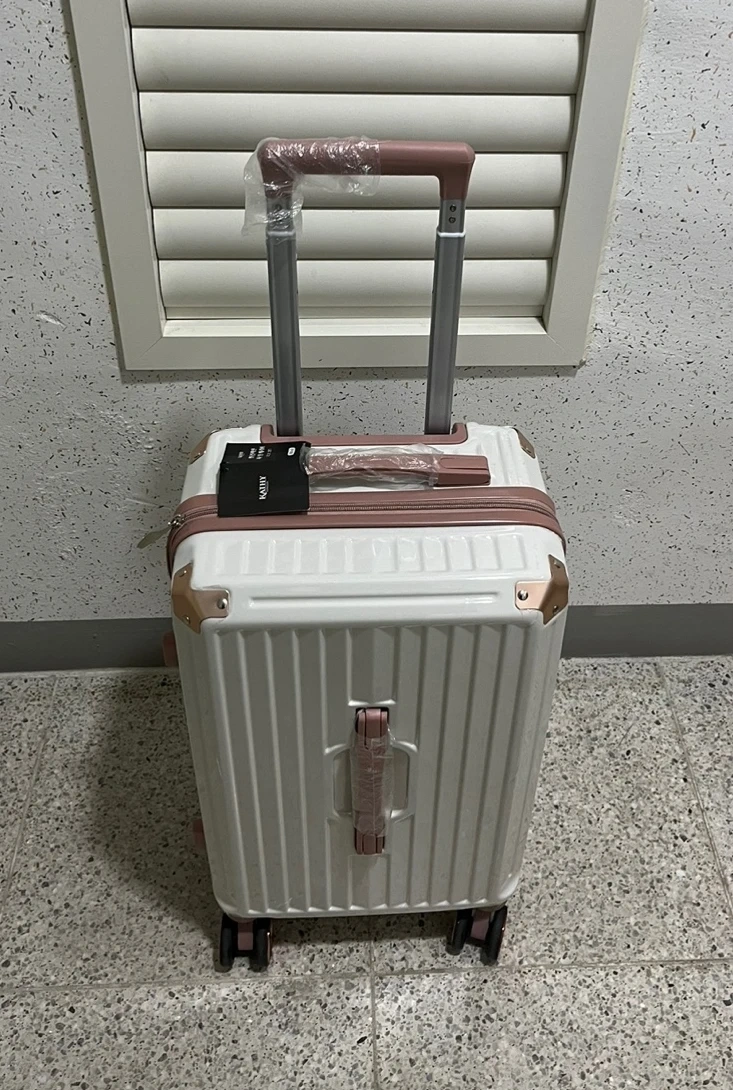 이젠 여행을 못다녀 어쩔수없이 20인치 캐리어 저렴하게 내놓아볼게요 북삼동 스포츠레저 당근 중고거래