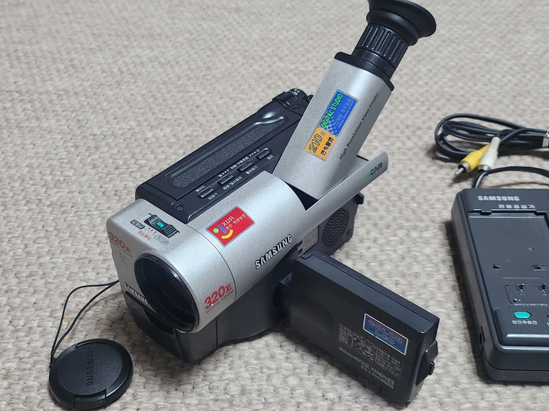 레트로 고전 삼성 SV-L300 8mm 디지털 캠코더 카메라 핸디캠 | 금곡동 | 디지털기기 | 당근 중고거래