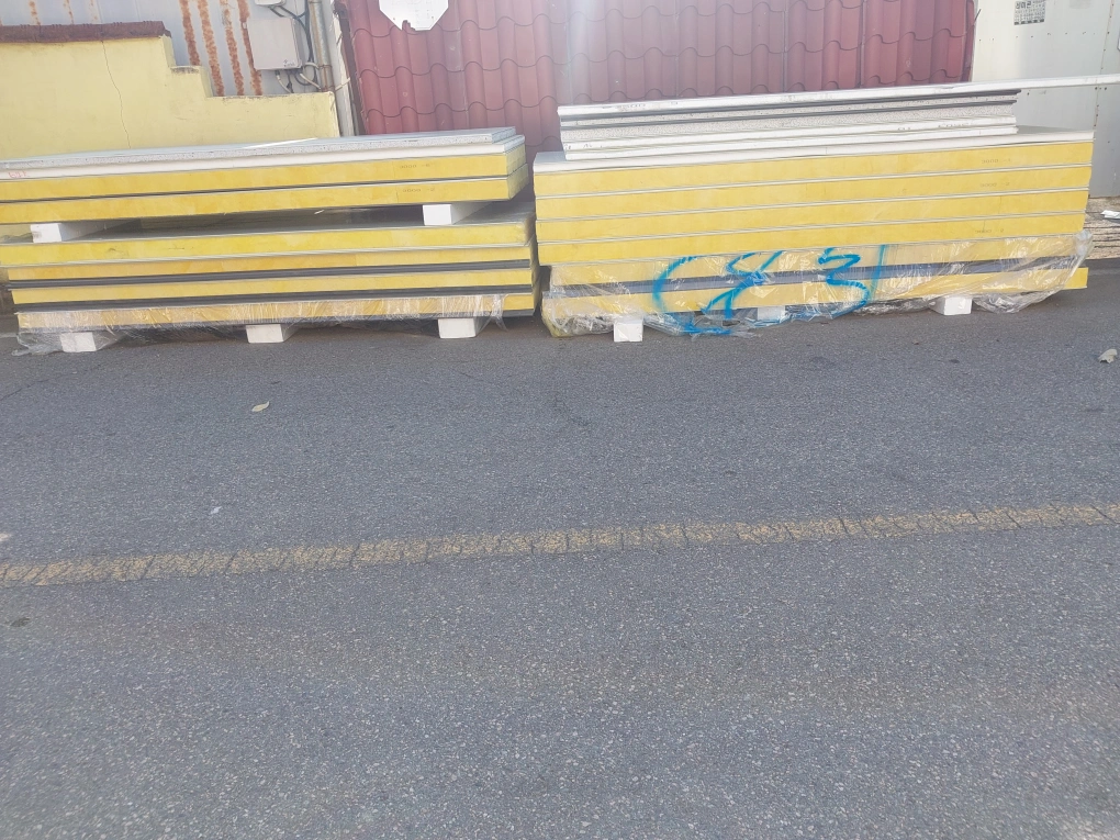 그라스울판넬 3000×1000×120T. 12장 스치로풀판넬 50T 7장 | 이동 | 기타 중고물품 | 당근 중고거래