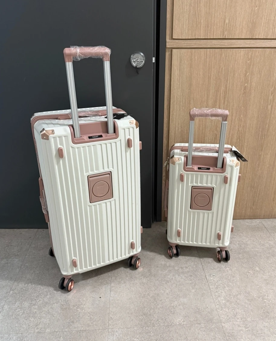 아쉽긴하지만 이제는 여행을 못가서 캐리어 필요하신분께 저렴히 당근합니다 한솔동 스포츠레저 당근 중고거래