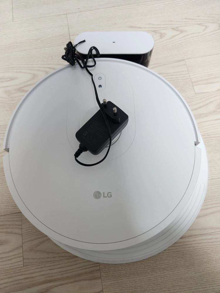 LG R5 로봇청소기 팔아요 | 문산읍 | 생활가전 | 당근 중고거래