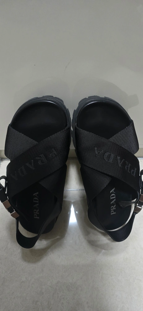 프라다 (PRADA) 샌달/샌들 UK6.5 블랙 (255-260) | 남성패션/잡화 | 당근 중고거래