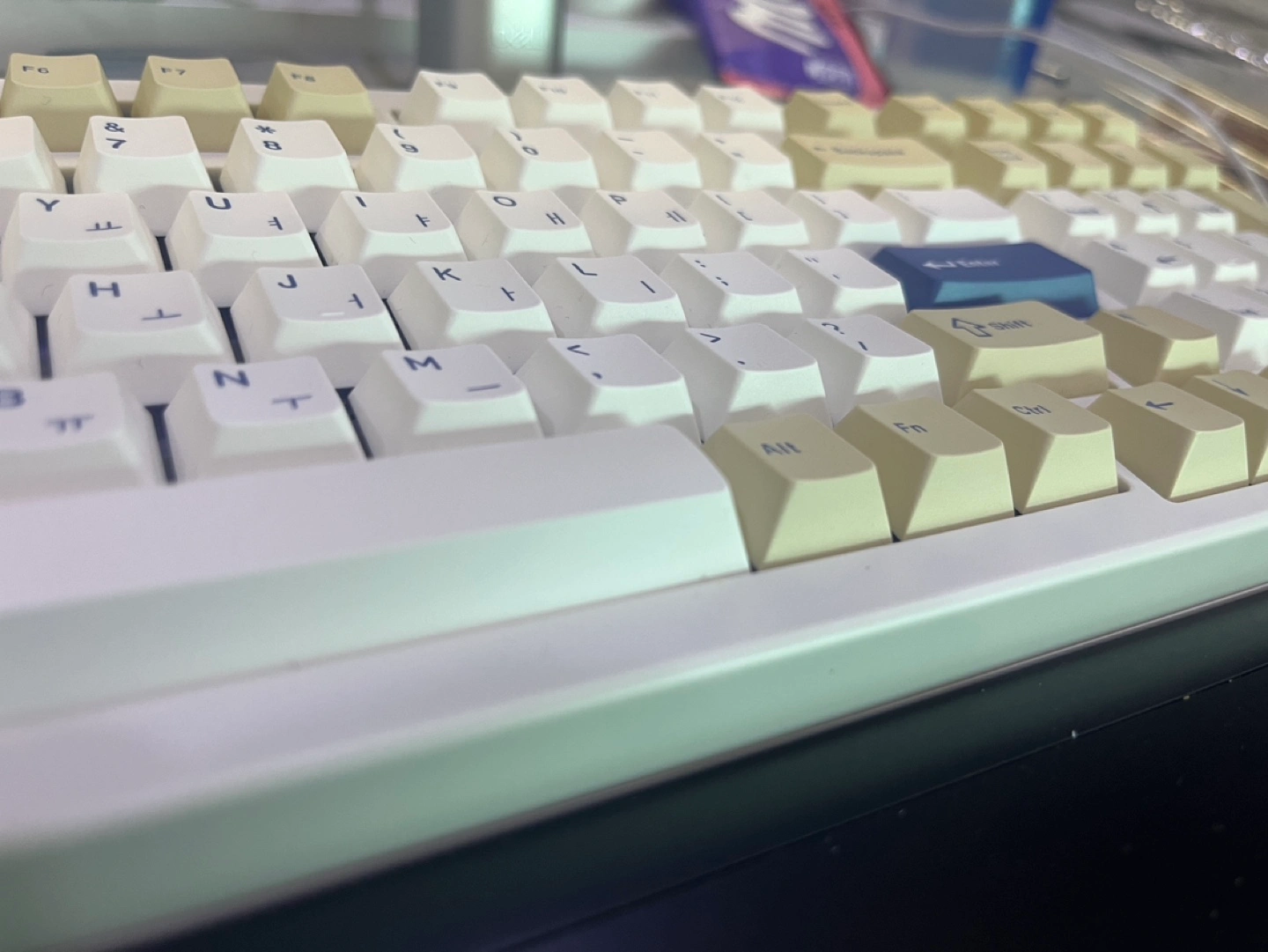 씽크웨이 x VGN TV99 유무선 99배열 기계식 키보드 | 테크노밸리 | 디지털기기 | 당근 중고거래