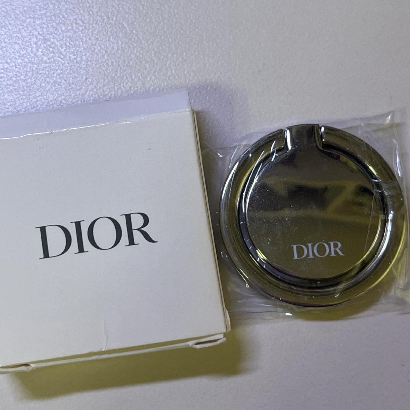 디올 폰링(그립톡) 새 상품 | 서초동 | 여성잡화 | 당근 중고거래