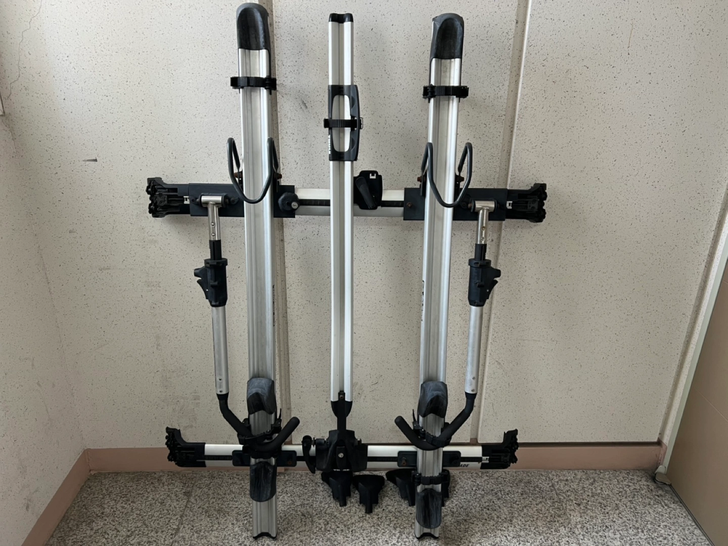 카니발 유일가로바 자전거캐리어 튤레캐리어 판매합니다. | 도곡면 | 스포츠/레저 | 당근 중고거래