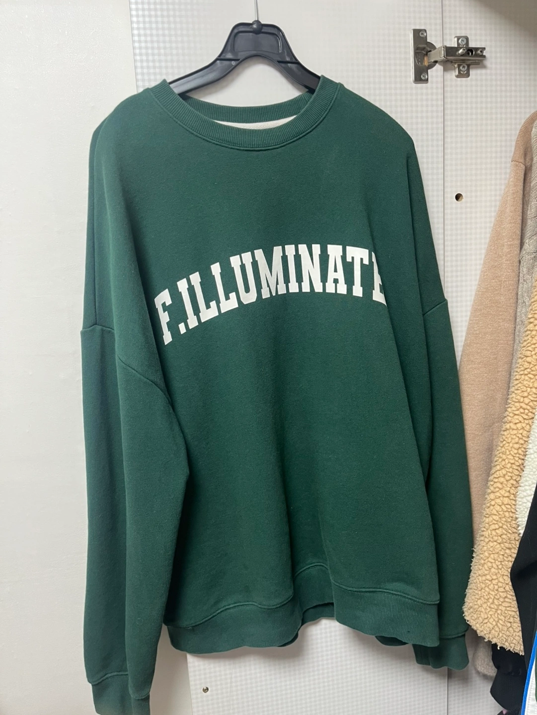 F.ILLUMINATE M 사이즈 맨투맨 | 상대원동 | 남성패션/잡화 | 당근 중고거래