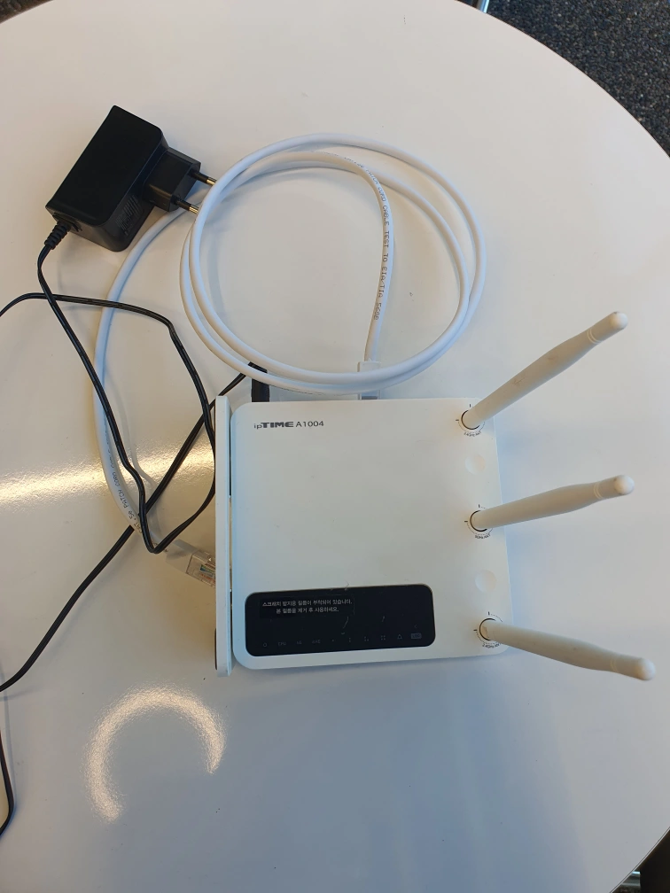 Iptime a1004 공유기 | 영천동 | 디지털기기 | 당근 중고거래