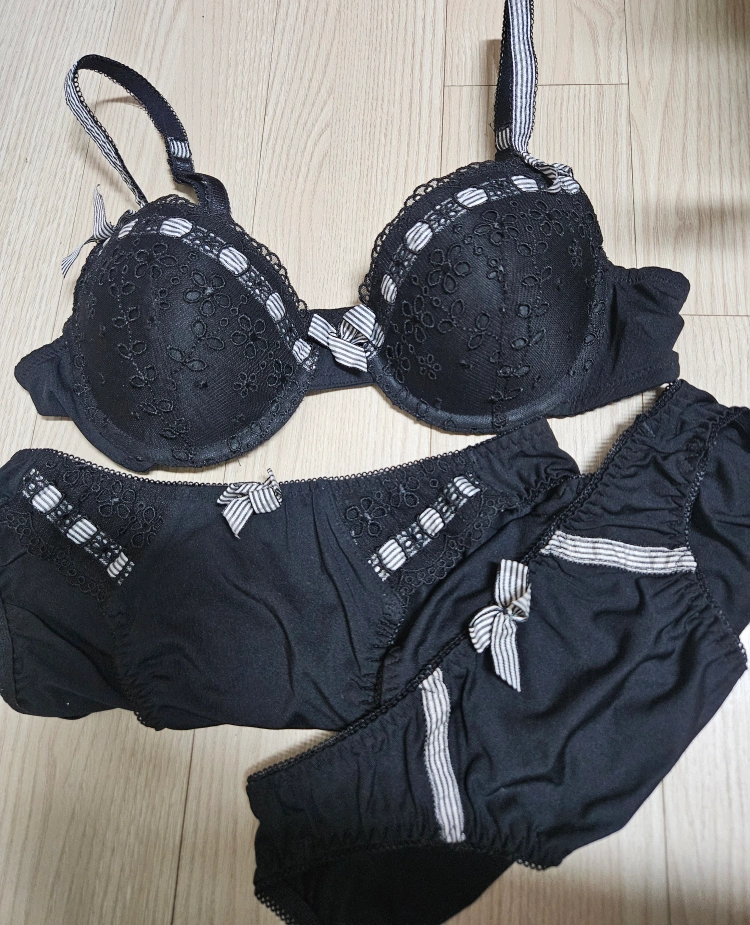 새제품) 르페 리본 여성속옷 총3종/75B(90) | 대치2동 | 여성의류 | 당근 중고거래