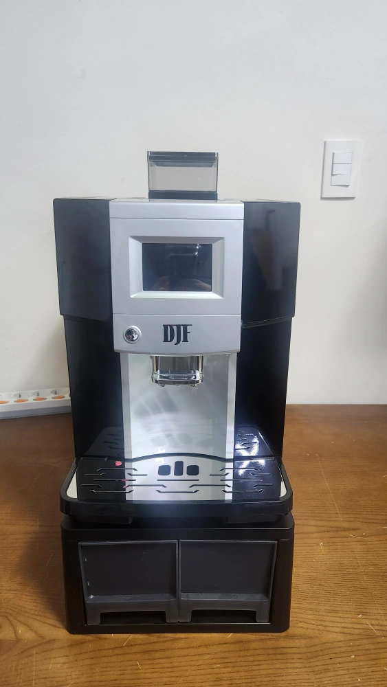 DJF CLT-Q006 전자동커피머신 판매합니다. | 도봉제2동 | 기타 중고물품 | 당근 중고거래