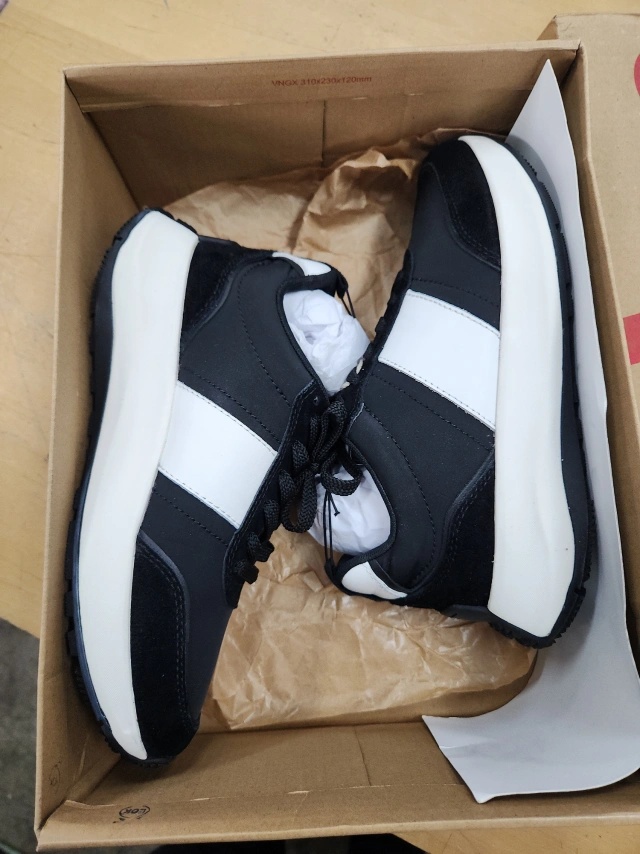 미사용)핏플랍여성 F모드 스니커즈 UK4(235-240) 코스트코 670114 | 정자3동 | 여성잡화 | 당근 중고거래