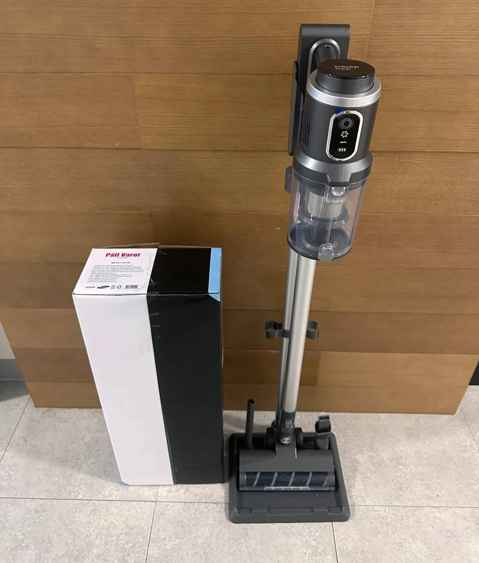 자취때문에 이사오면서 선물받은 좋은무선청소기 안쓰는 새상품 저렴하게 팔아보겠습니다 삼향읍 생활가전 당근 중고거래